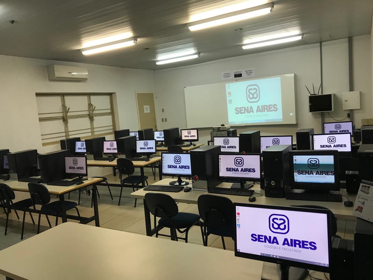 Foto Laboratório de Informática 2 Goiânia Novembro 2019 – Colégio Sena ...